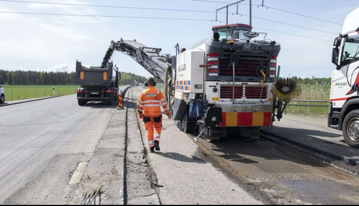 Peab reuses asphalt in road construction
